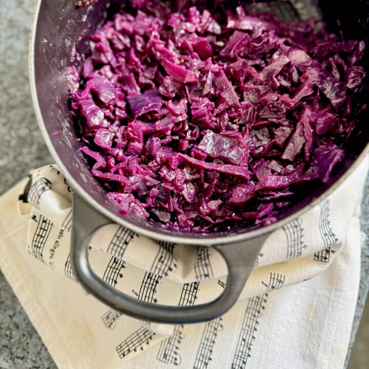 German Red Cabbage recipe (no sugar)