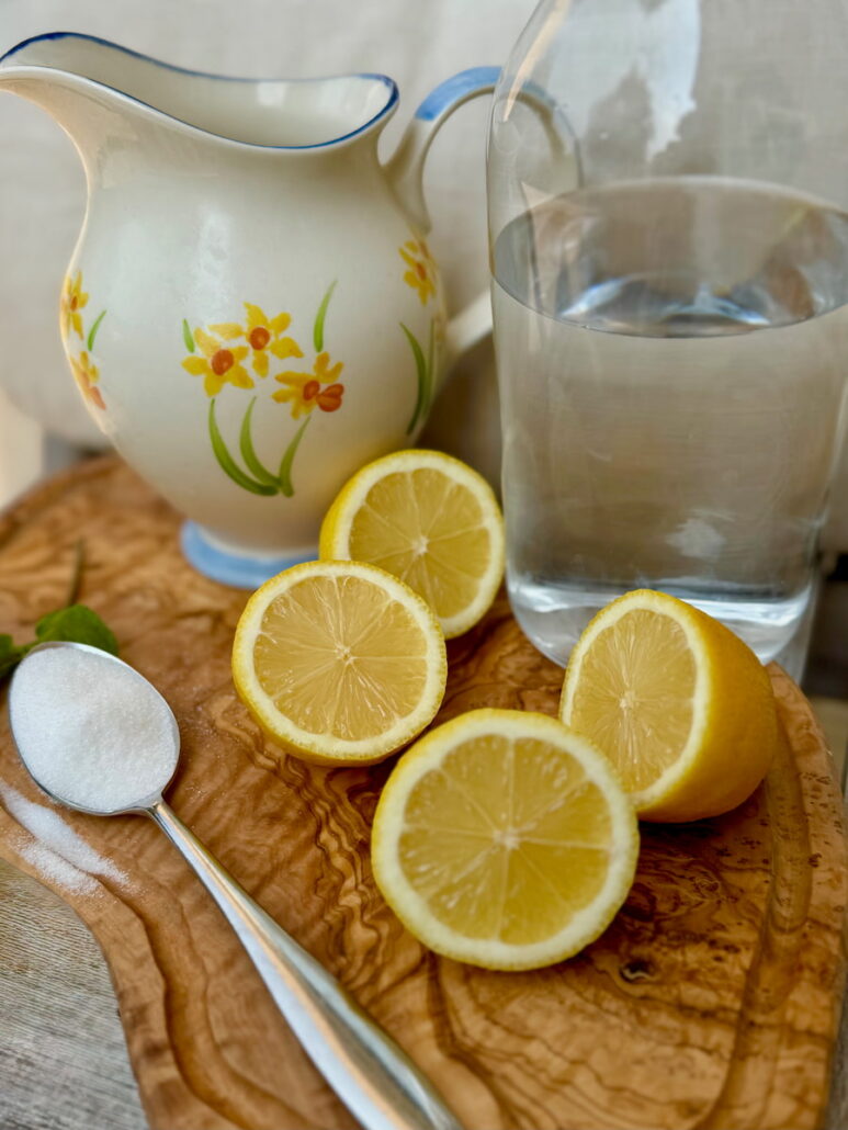 Homemade Lemonade Recipe (French Citronnade)
